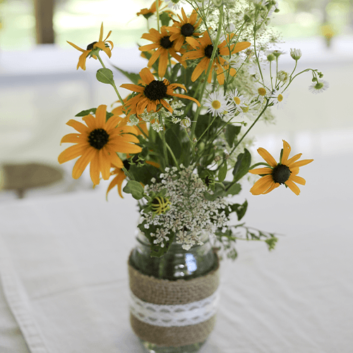 Creative Ways to Use Mason Jars with Florals - Salisbury Greenhouse - Blog